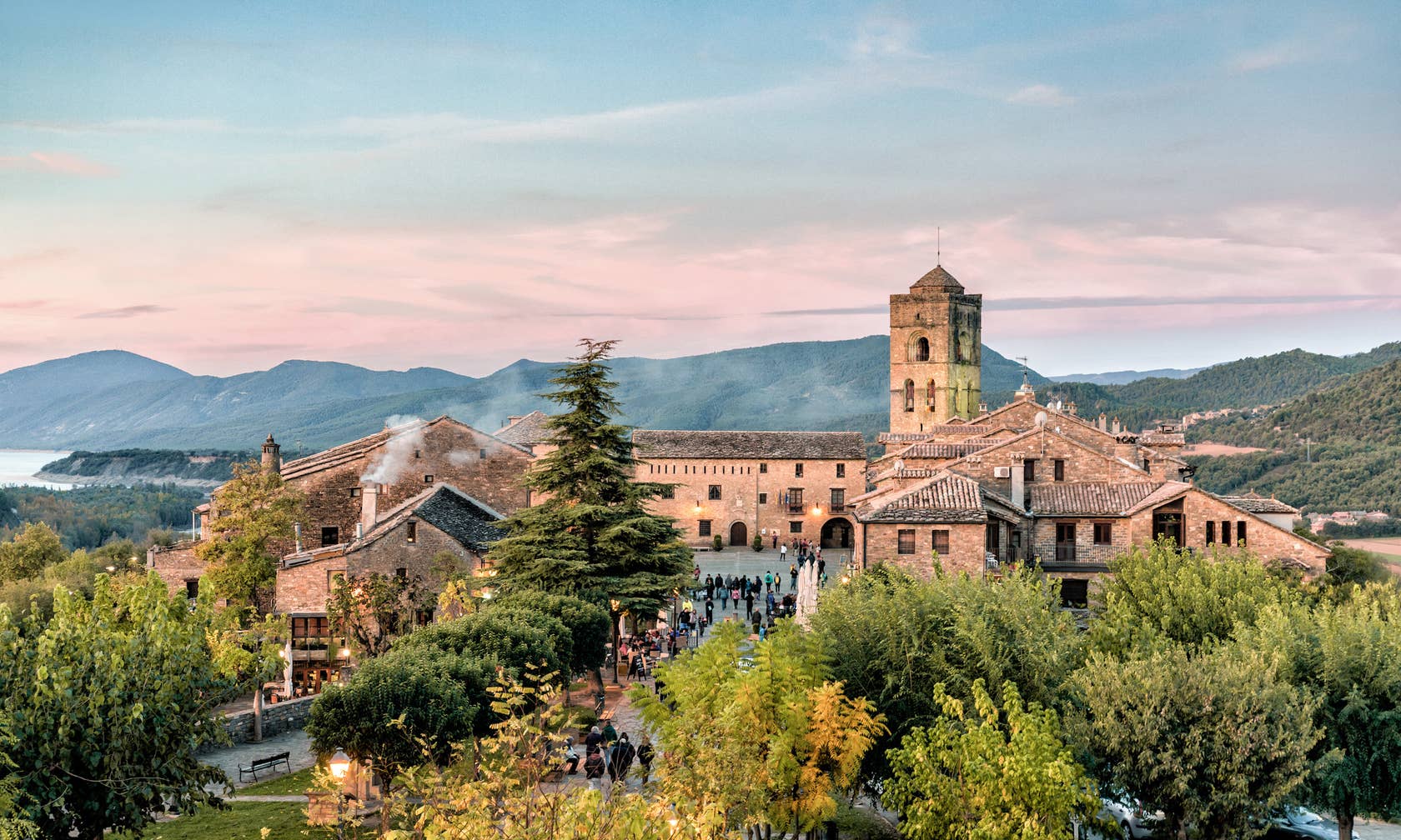 Huesca Vacation Rentals & Homes - Aragon, Spain | Airbnb