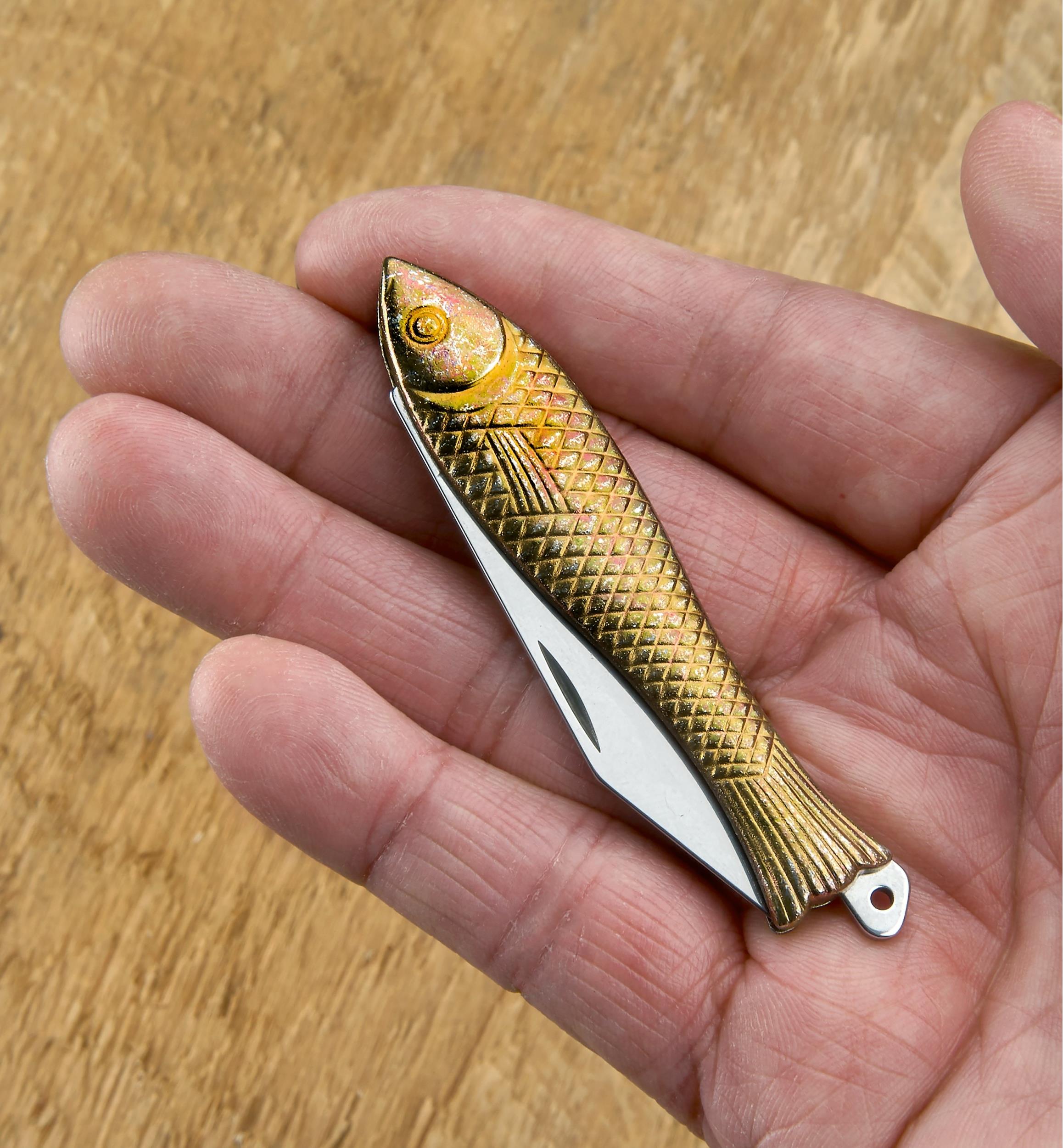 fish knife size