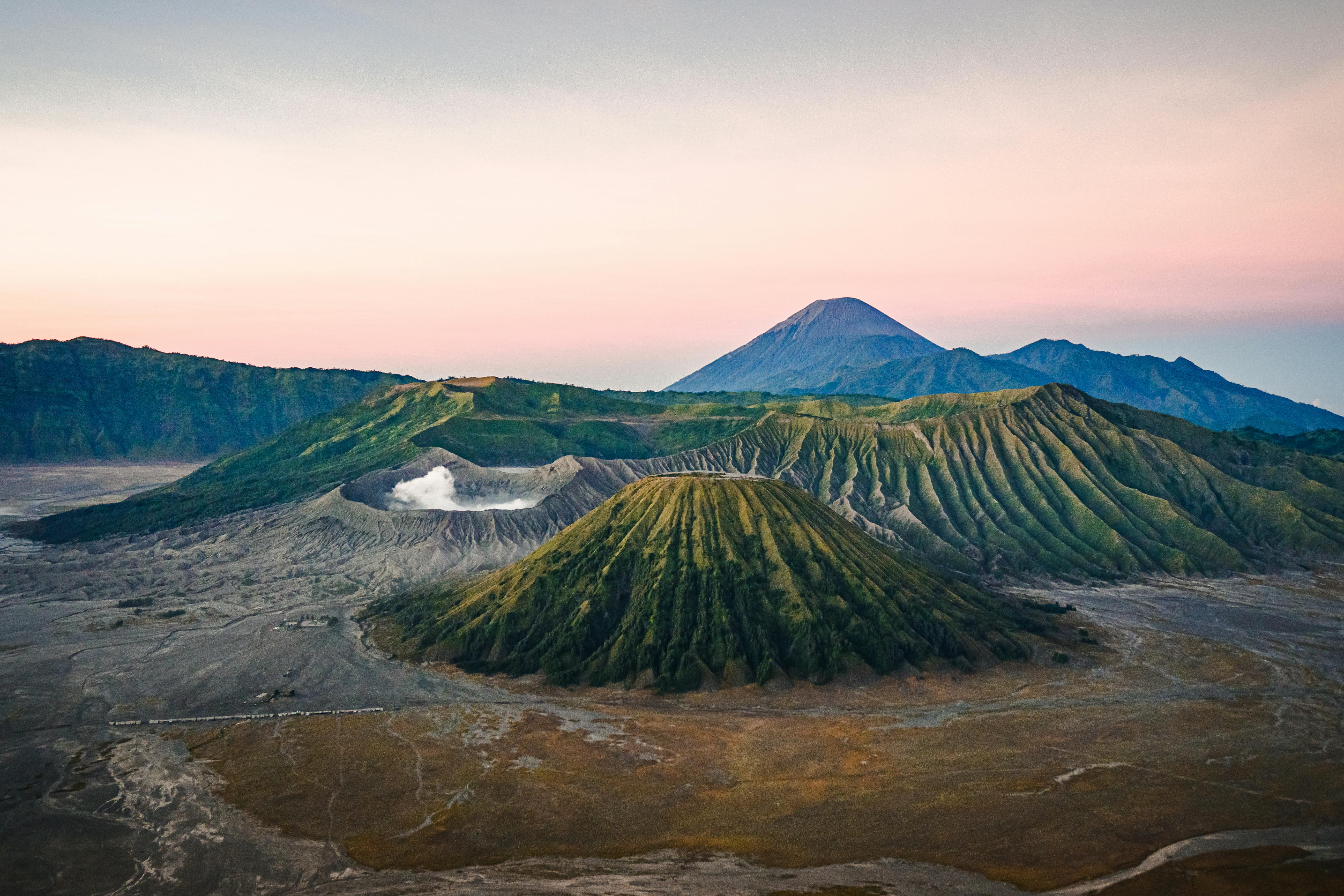 12 Amazing Volcano Hikes Around The World