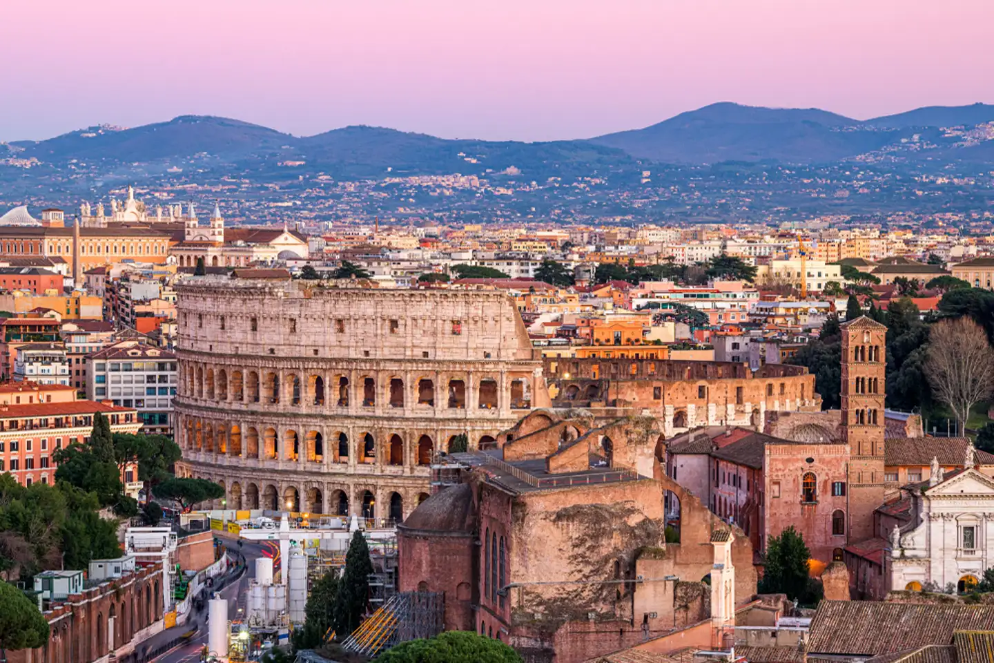 11 Ways To Avoid Crowds in Rome