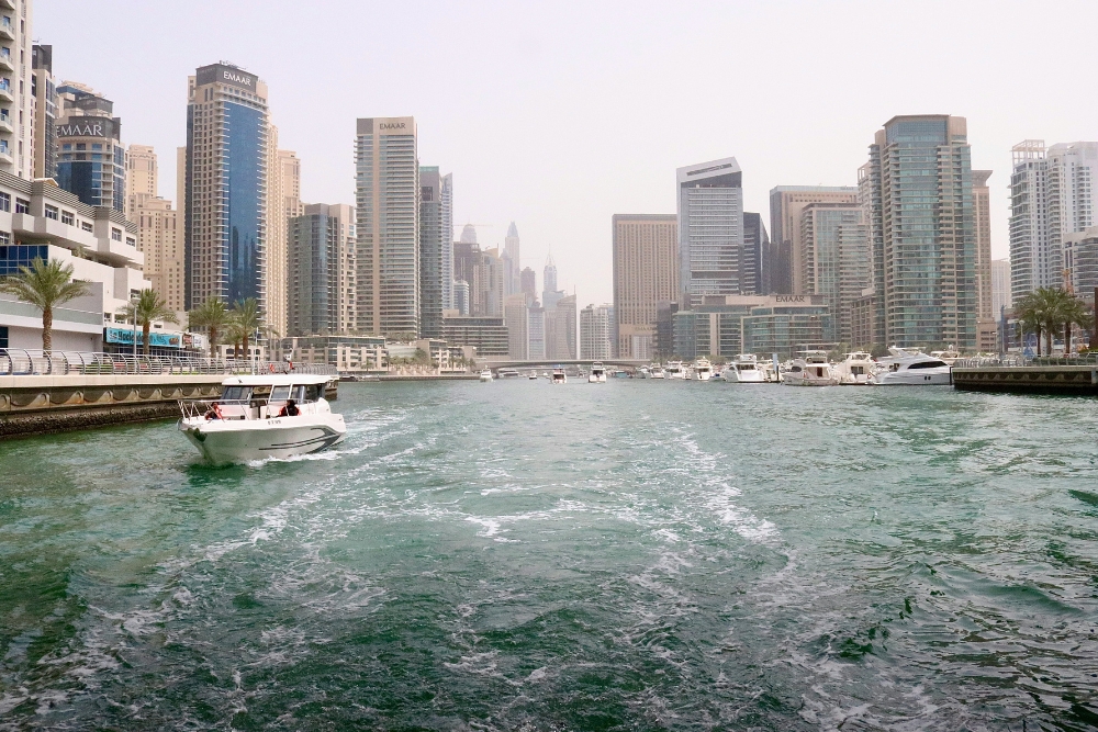 The Best Way to Get Around Dubai: 7 Tips and Tricks
