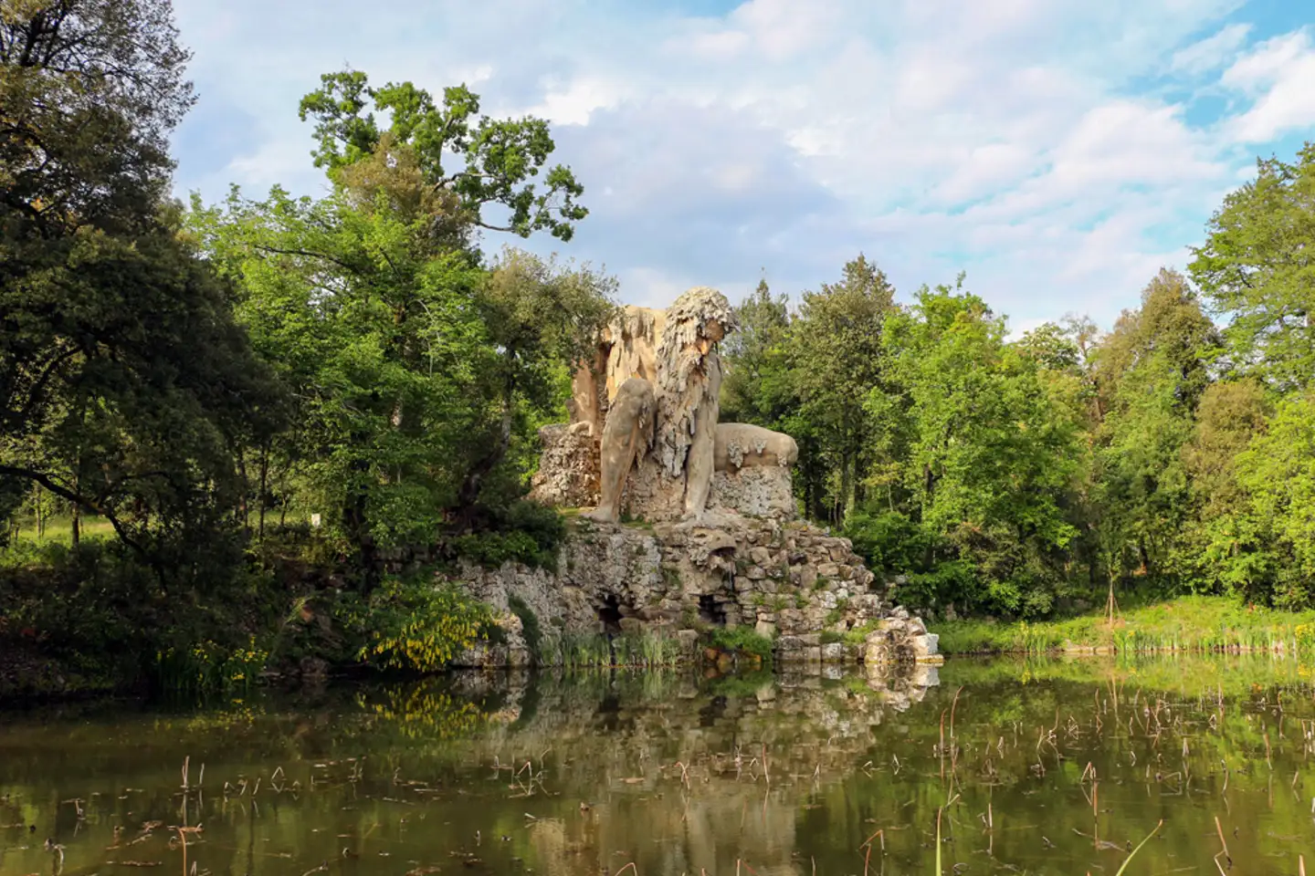 10 of the Weirdest Statues Around the World