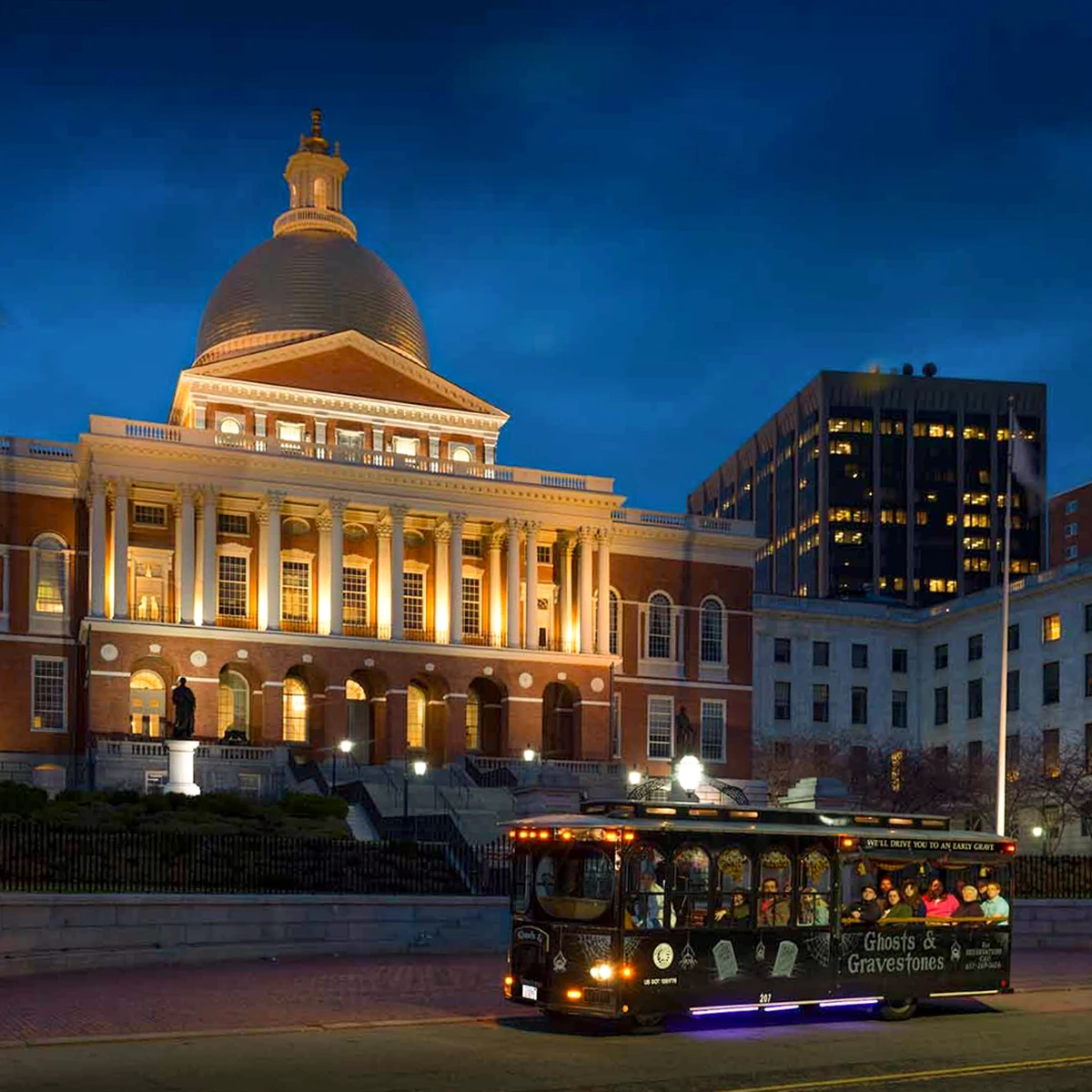 Epic things to do in Boston at night