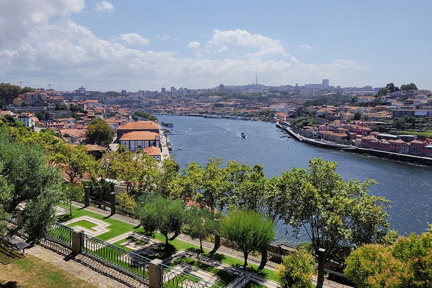 9 Best Gardens in Porto for Nature and Tranquility