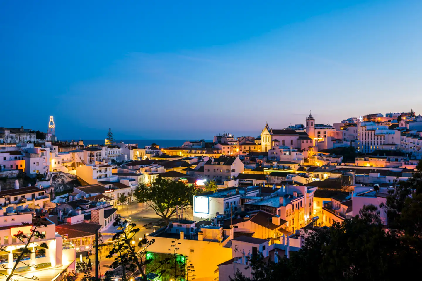 8 Awesome Things To Do in Albufeira at Night