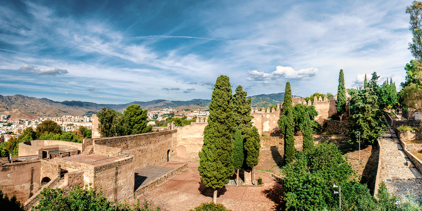 48 Hours in Málaga: Art, Beaches, and Moorish History