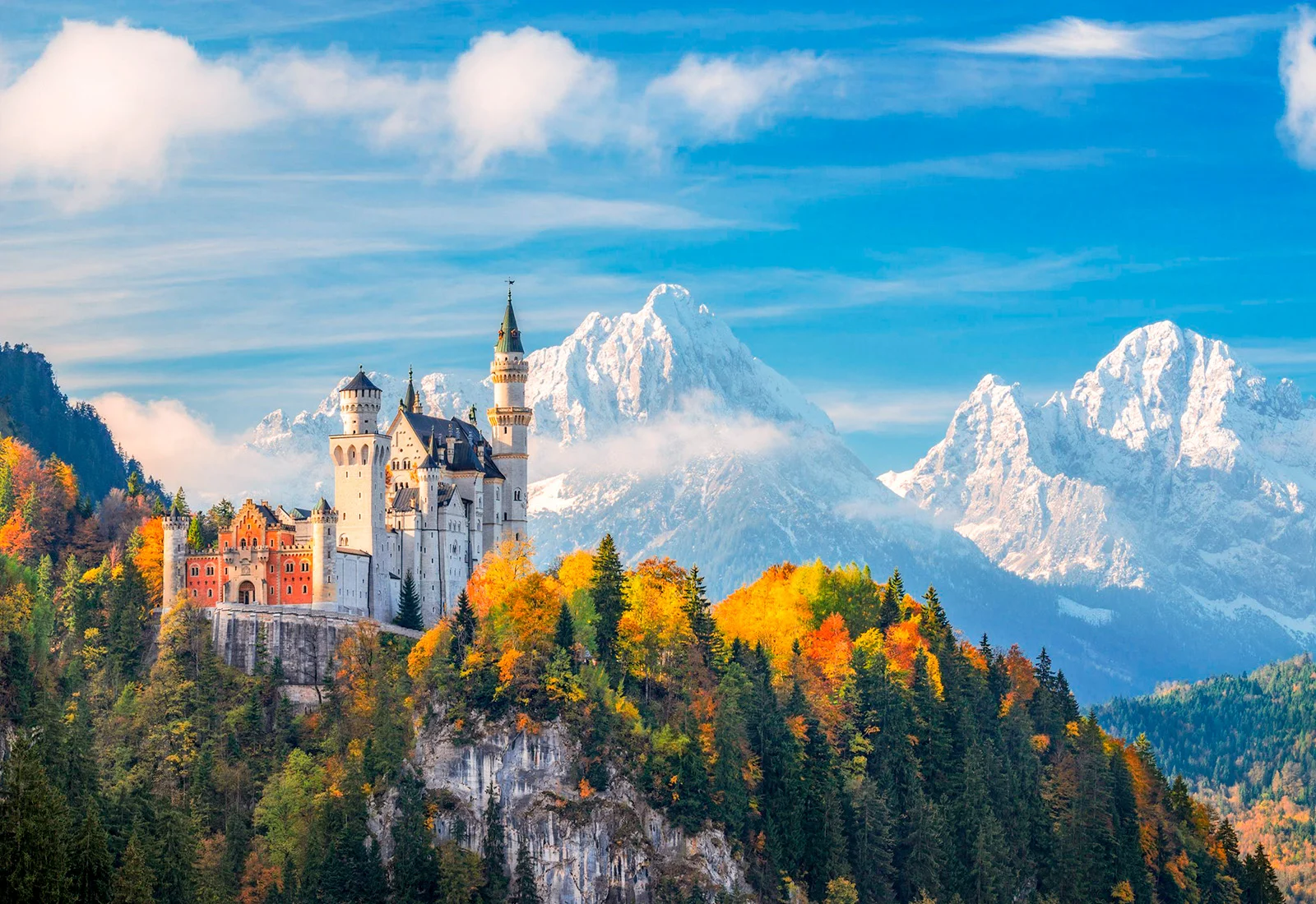 10 enchanting fairytale castles around the world