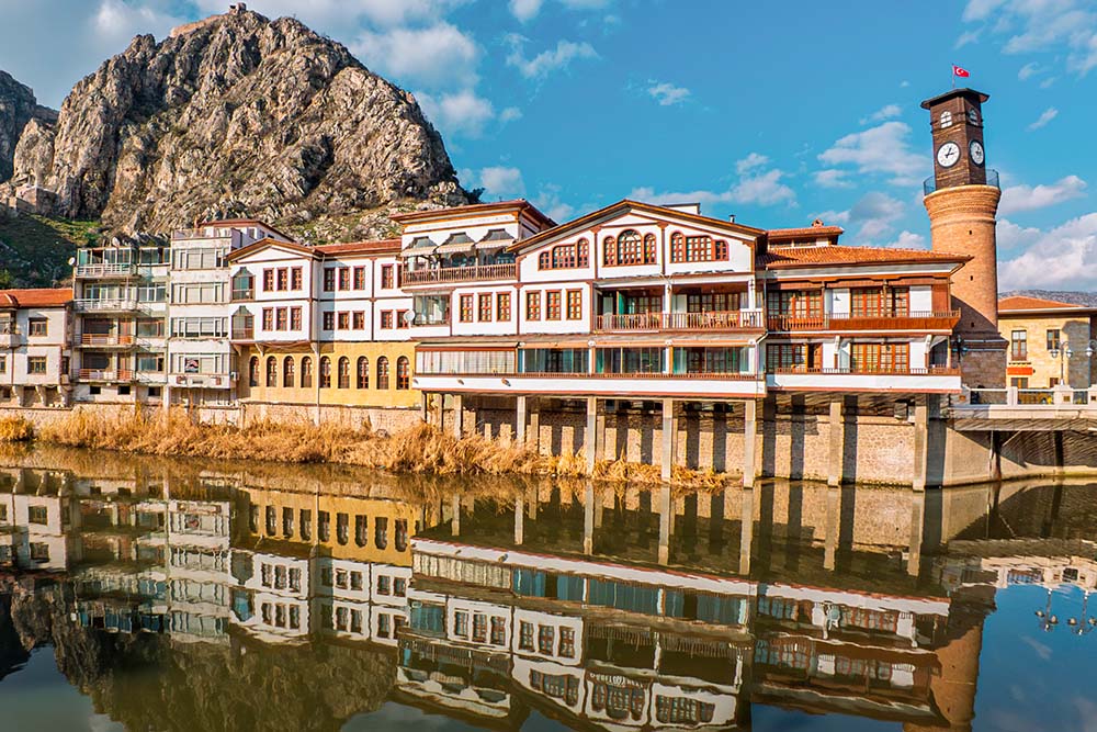 Istanbul in May Guide: What To See and Do