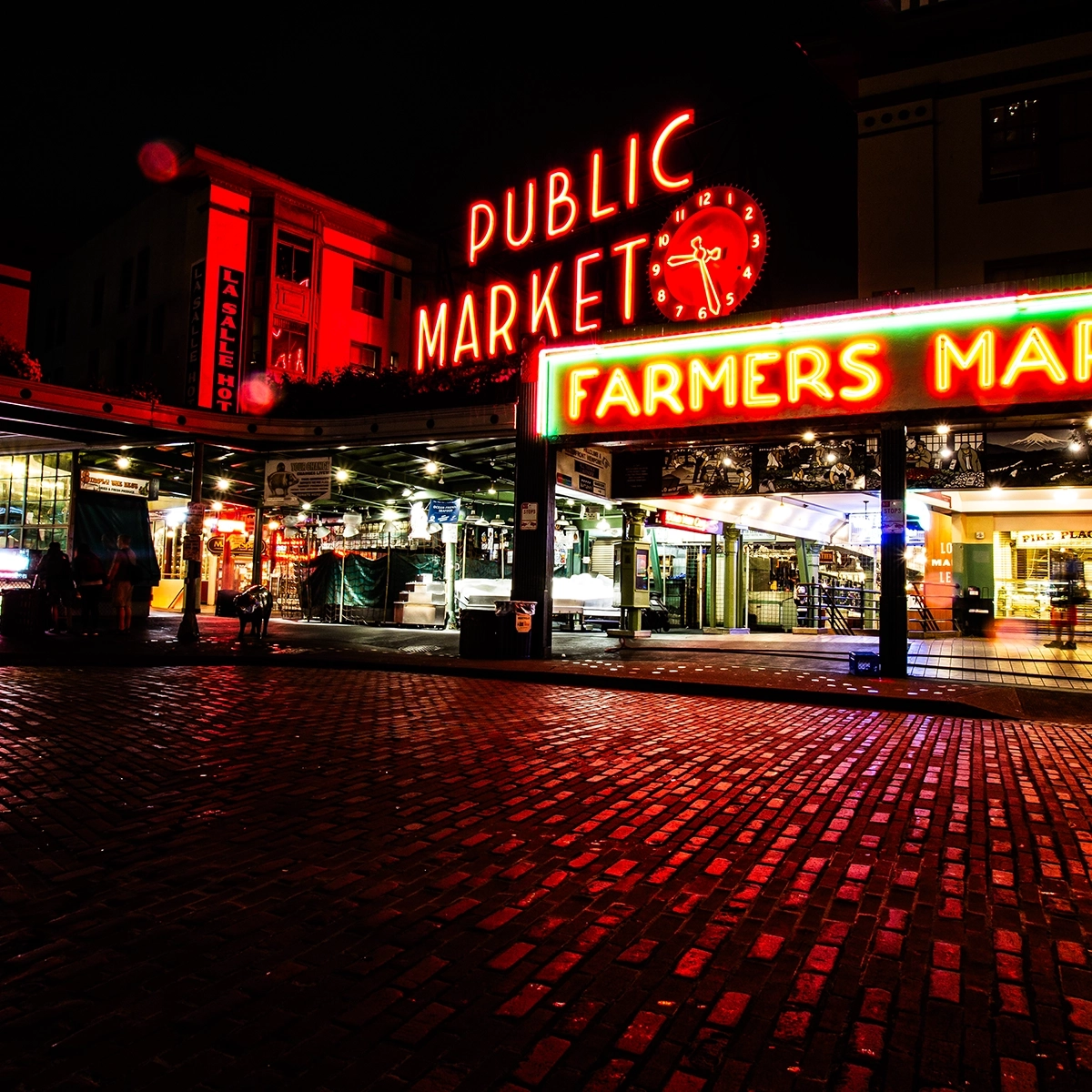 13 epic activities to do in Seattle at night