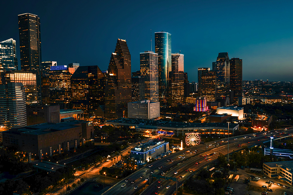 8 Epic Things to Do In Houston At Night