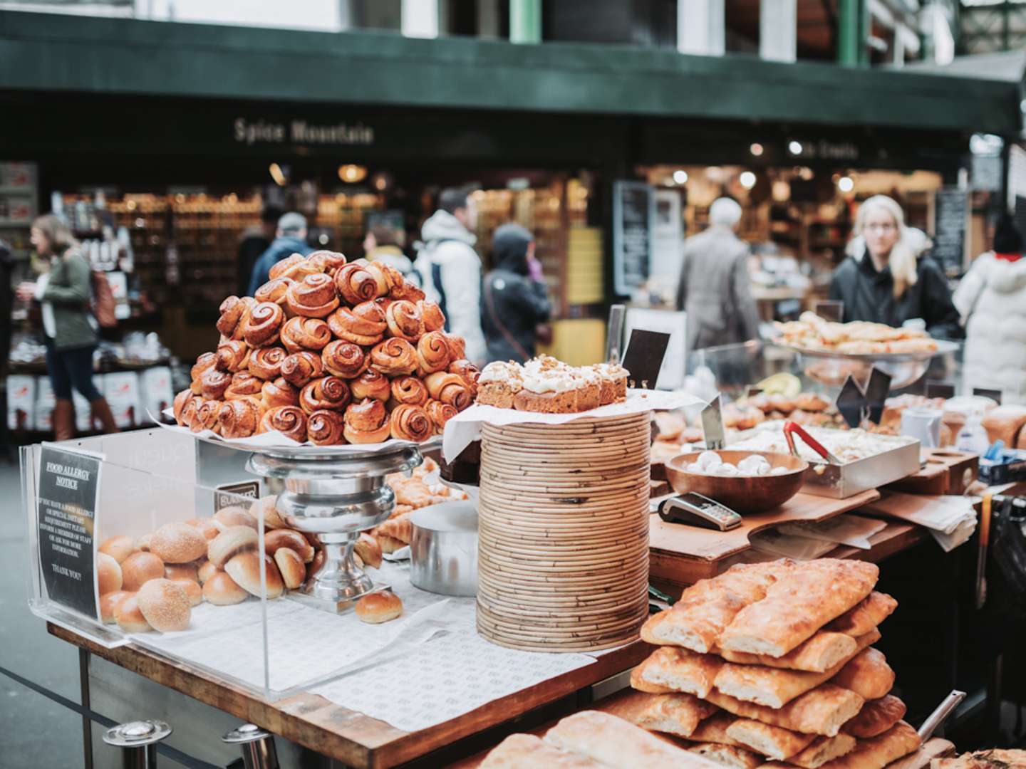 Discover London's top food experiences: a foodie's guide