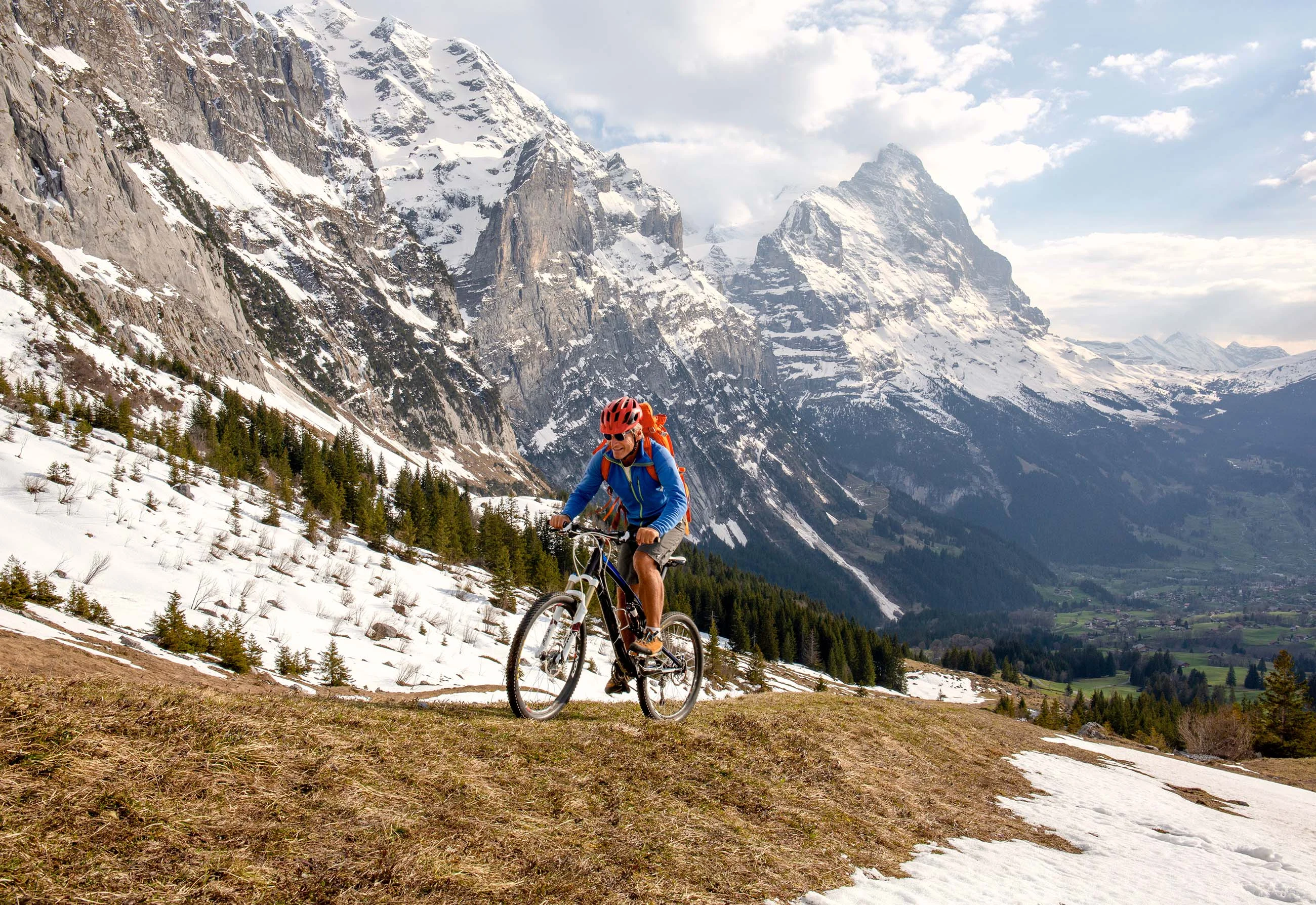 Switzerland's Best Outdoor Adventures: From Mountains to Lakes
