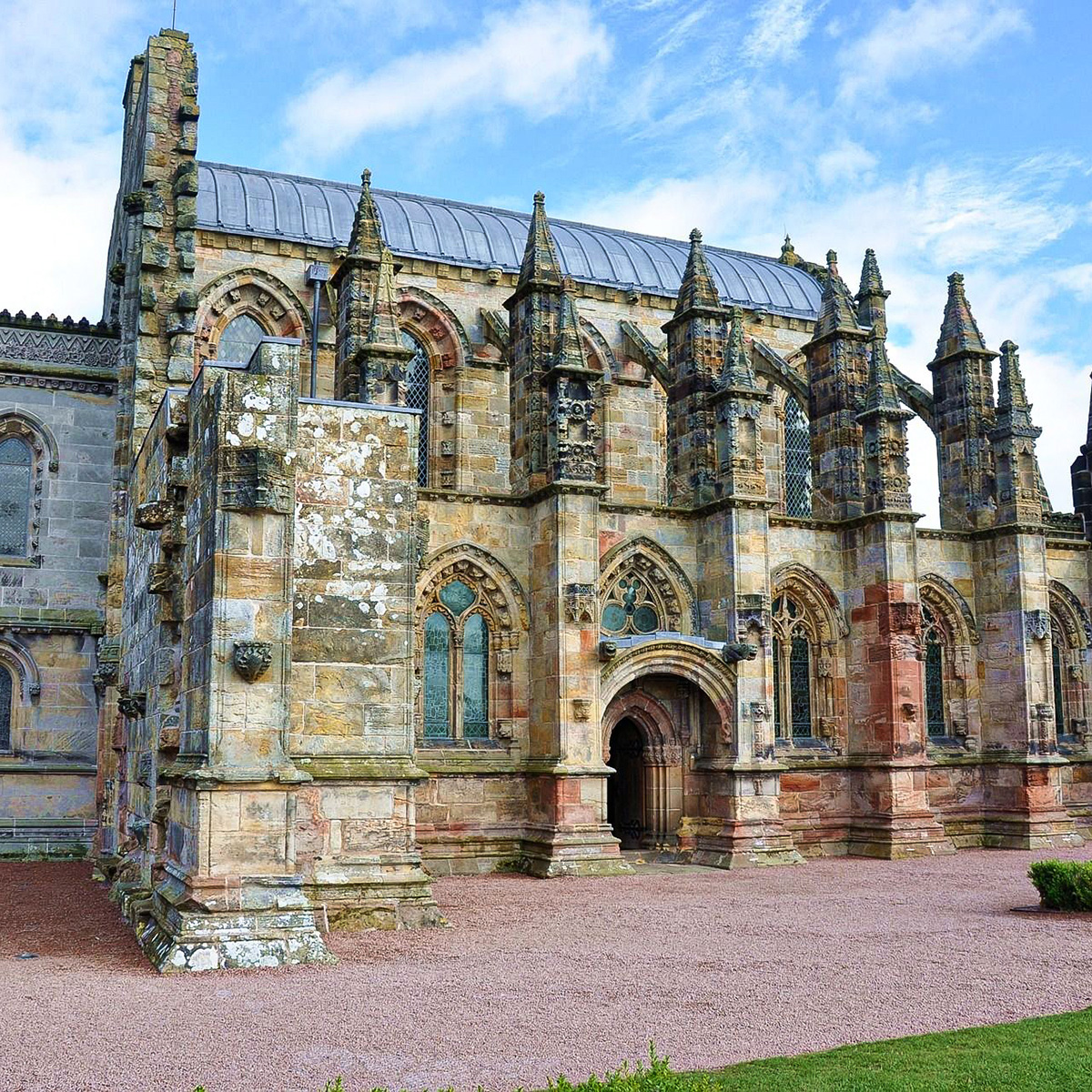 Explore off the beaten path with Edinburgh's best hidden gems