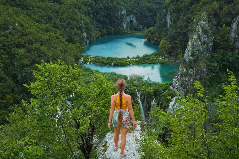A Guide to the Best Time To Visit Plitvice Lakes National Park