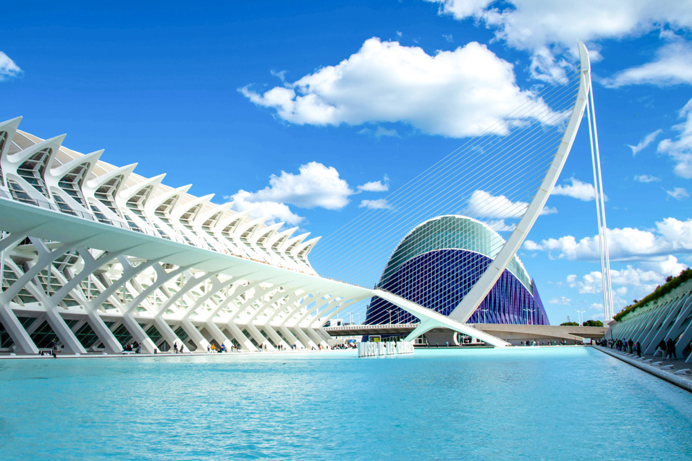 8 Awesome Things to Do Alone in Valencia