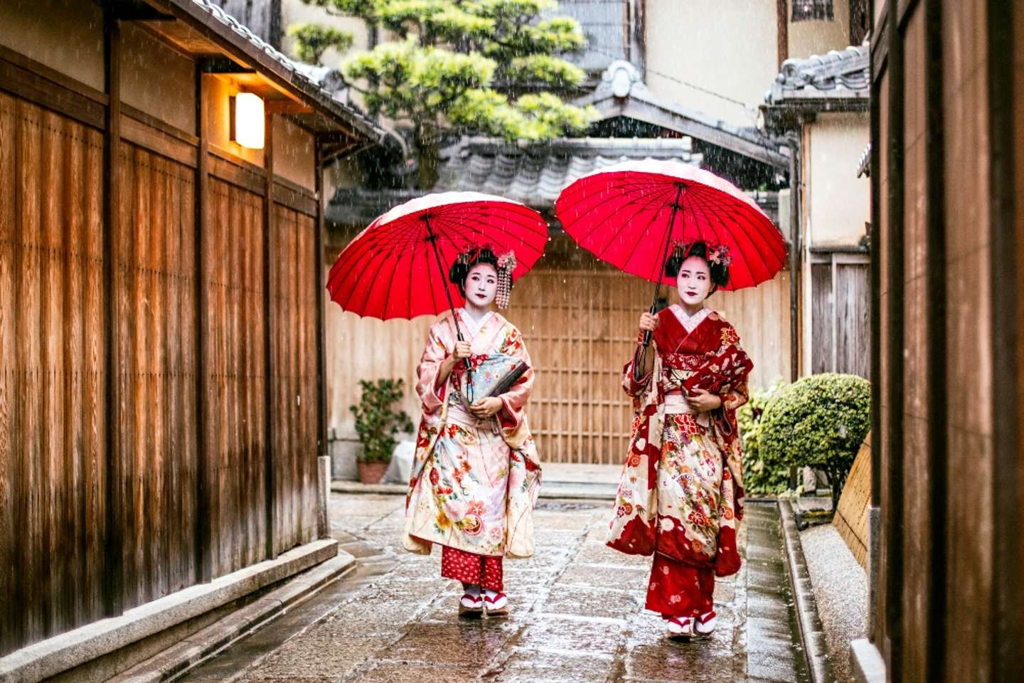 Tips For Seeing Geisha, Geiko and Maiko in Kyoto