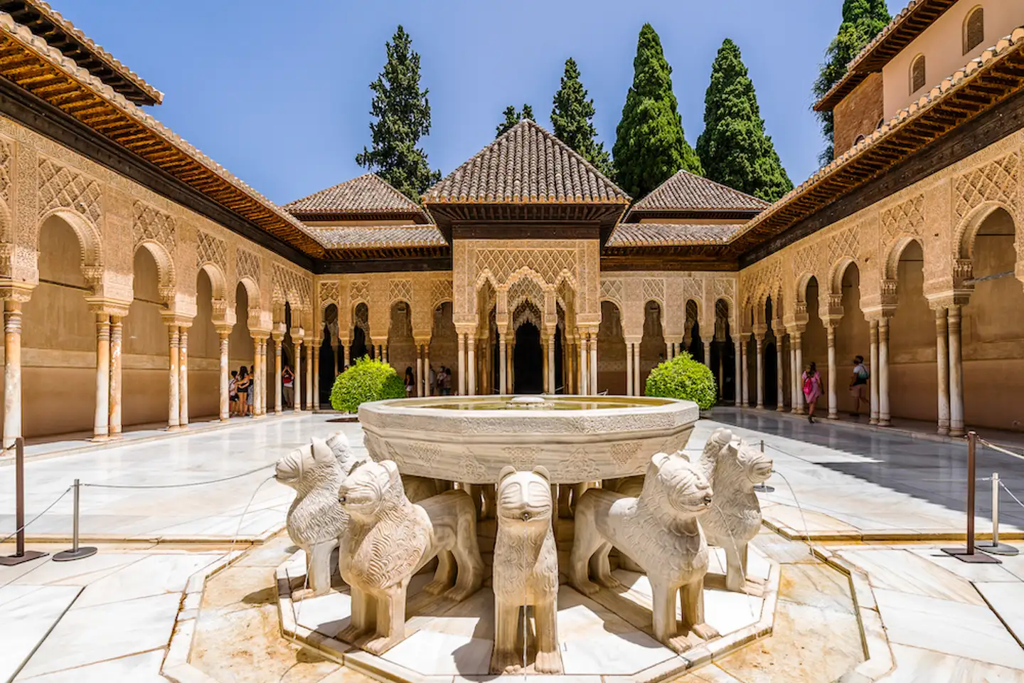 8 Unmissable Granada Landmarks and Historic Sights