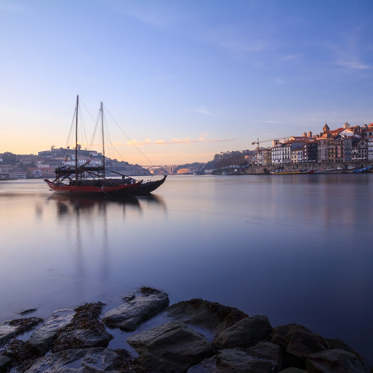 Epic things to do in Porto at night