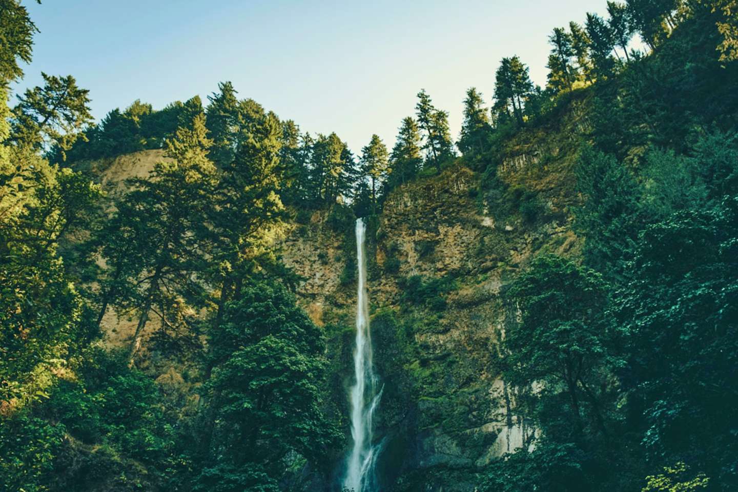 10 of the best waterfalls to visit throughout the US