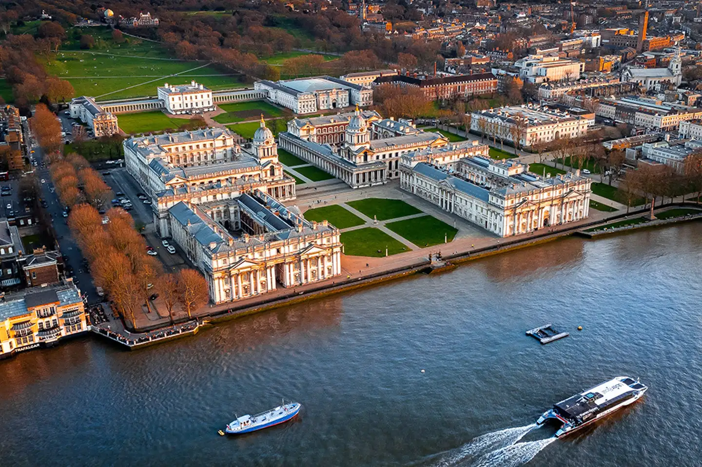 전 세계 마블 팬을 위한 추천 여행지 8곳