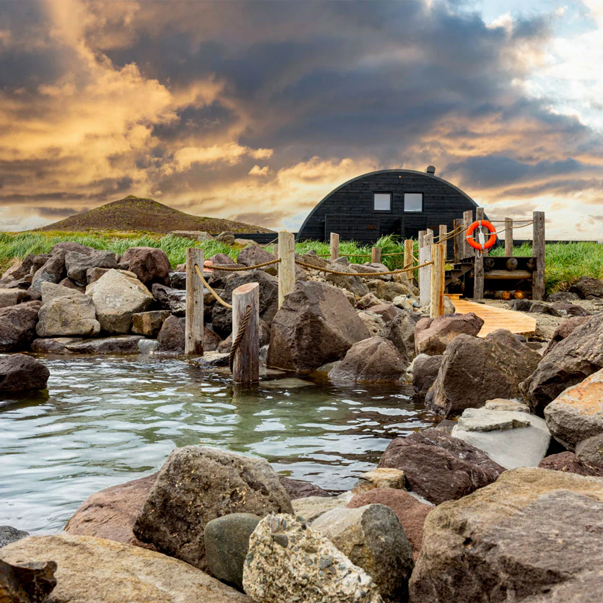 Six hot springs in Reykjavik you have to visit