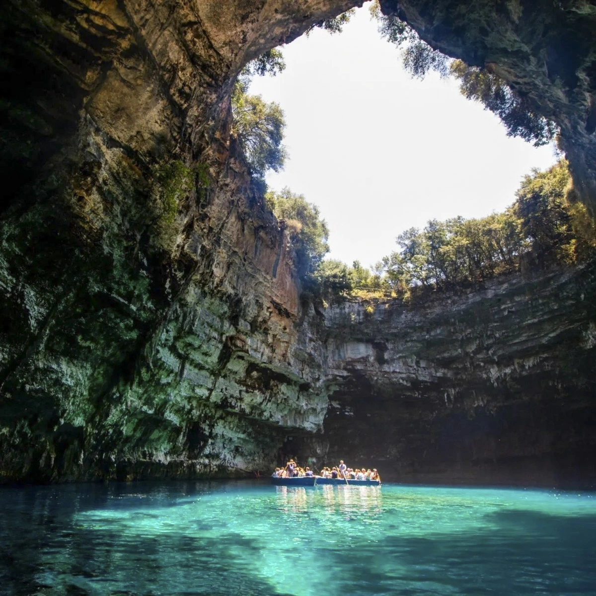 Top 10 wonders of Greece that are a must-visit