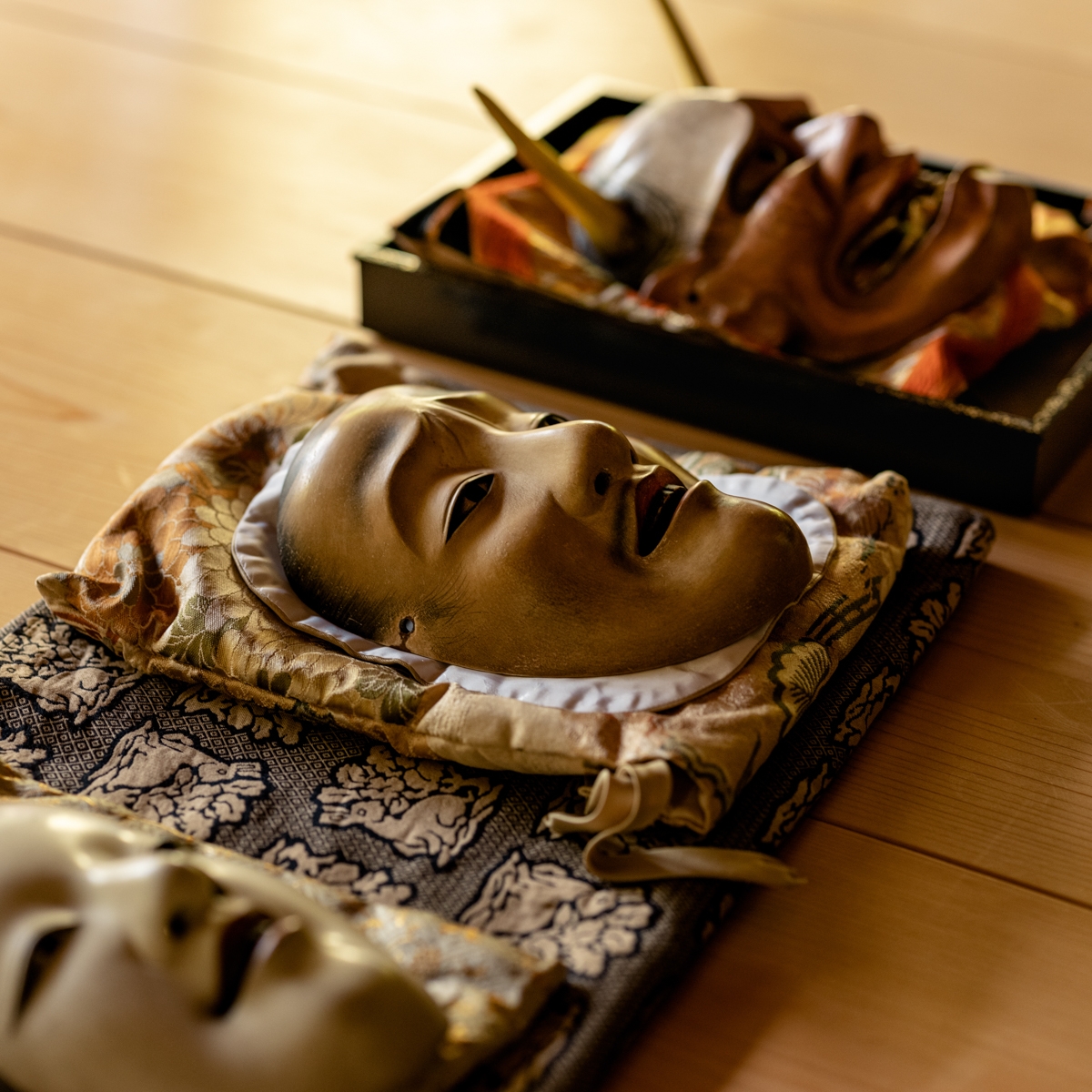 Go inside the fascinating world of Japanese Noh theater