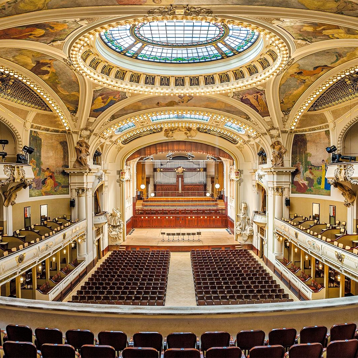 Best places to visit in Prague: top attractions you don't want to miss