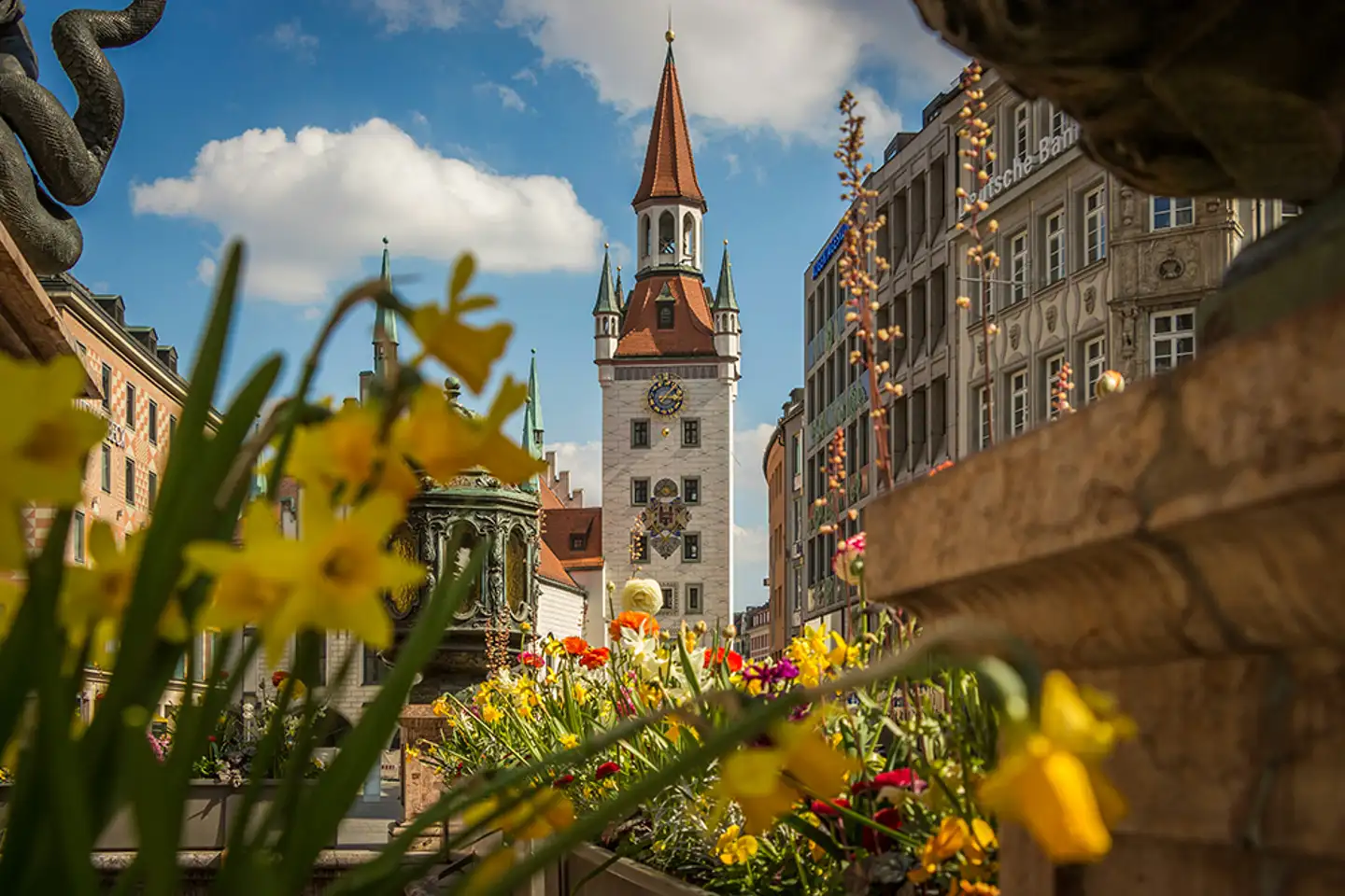 Easter in Munich: Egg-Painting and Fountain Decorating