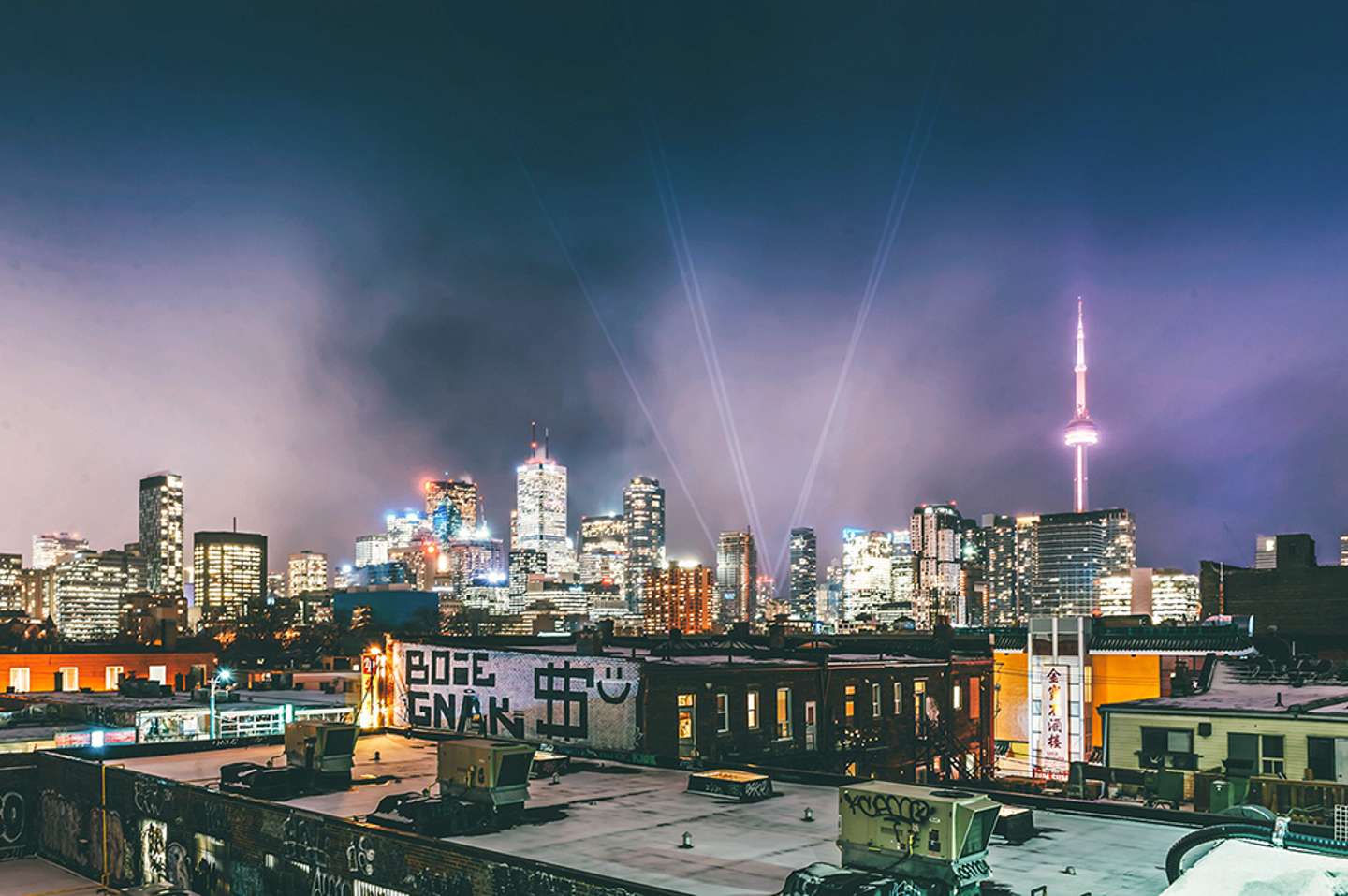 8 Epic Things To Do In Toronto At Night