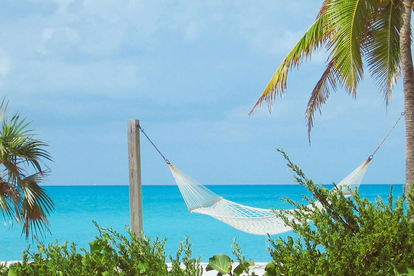 Best Beaches in the Bahamas: 8 Beautiful Spots