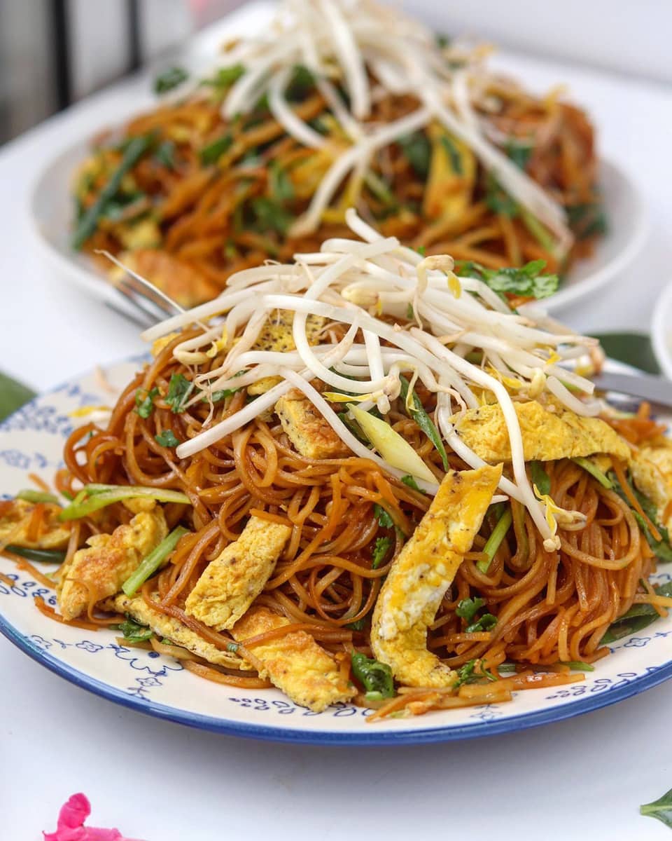 Around Southeast Asia in 10 Dry Noodle Dishes