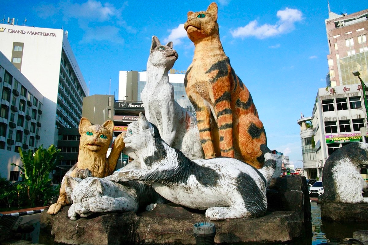 Cat City Kuching Malaysia Where To Find Cat Statues In Kuching