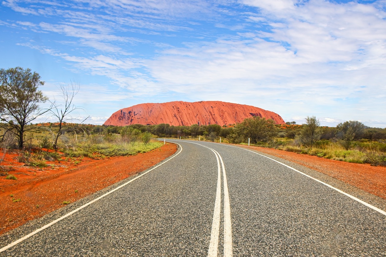 A Family Drive from Uluru to Alice Springs | Dollar Car Rental Australia