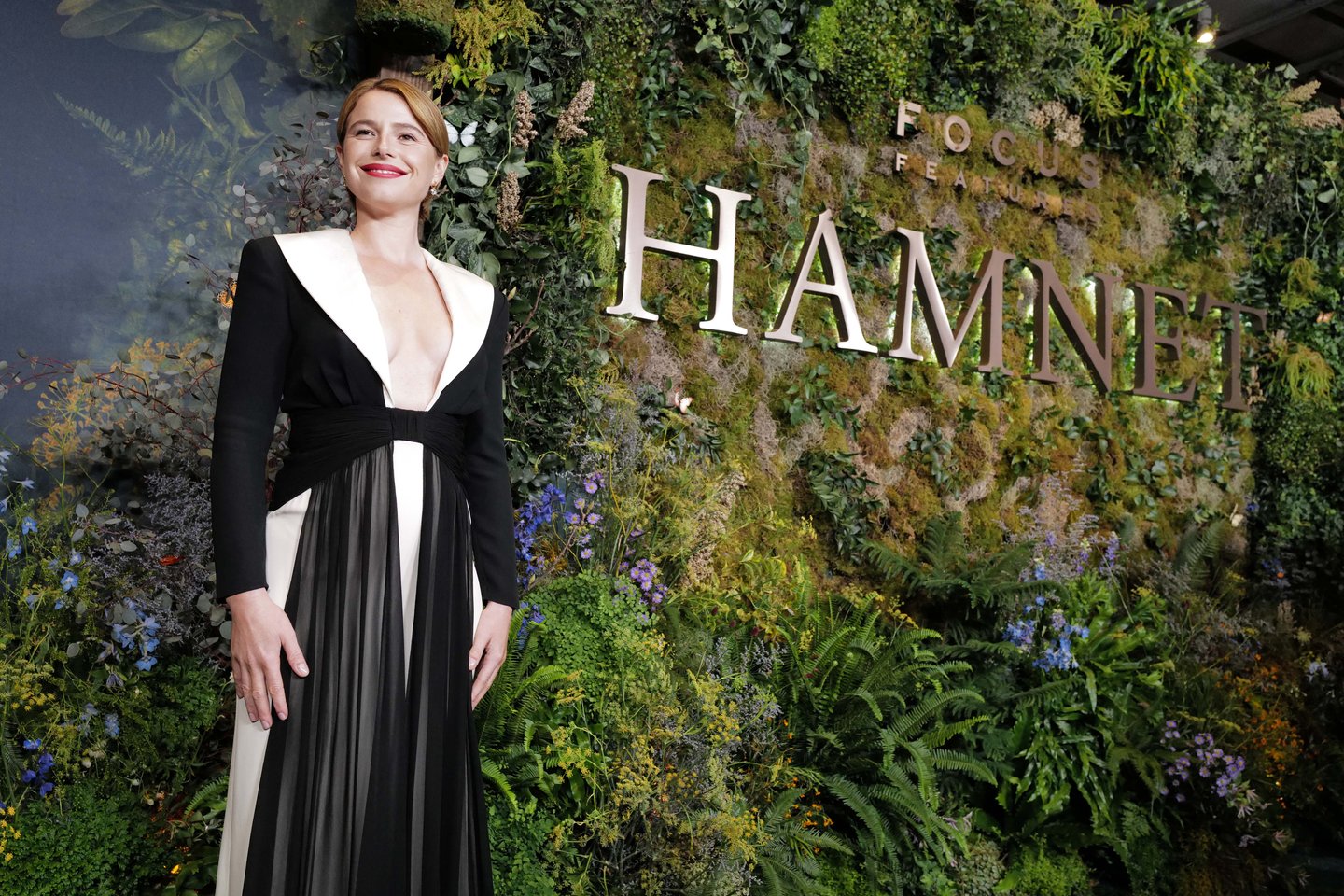 Hamnet Premieres in Los Angeles