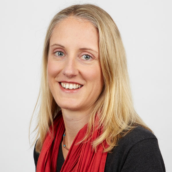 Lisa Raven's Instagram, Twitter & Facebook on IDCrawl