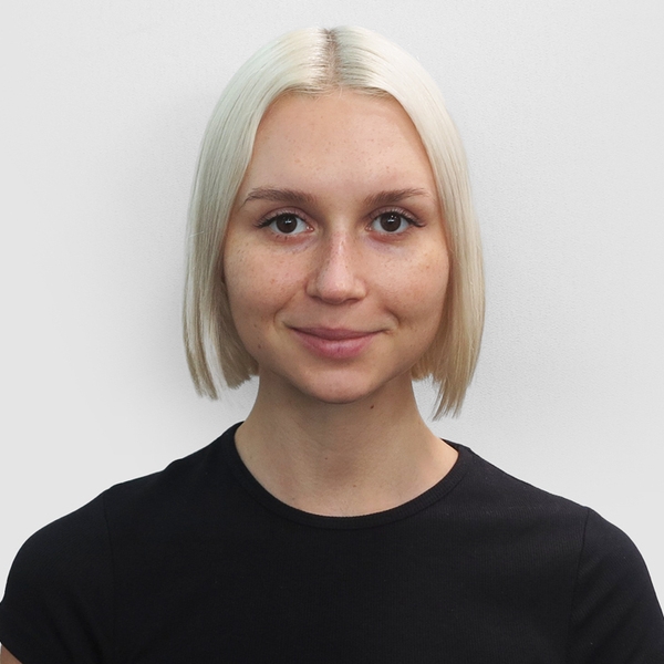 Lisa Raven's Instagram, Twitter & Facebook on IDCrawl