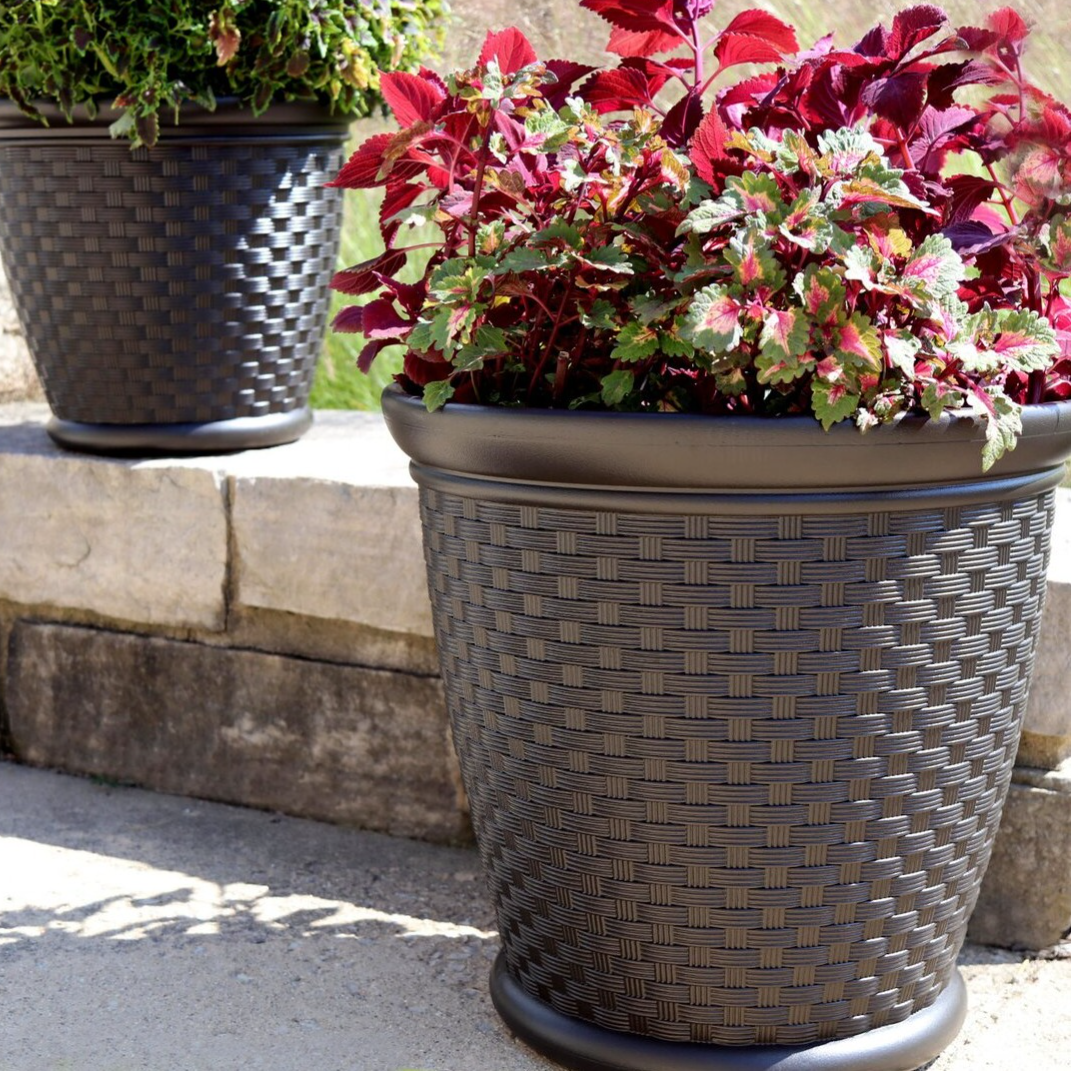 Up to 50% Off Planters at Brad's Deals