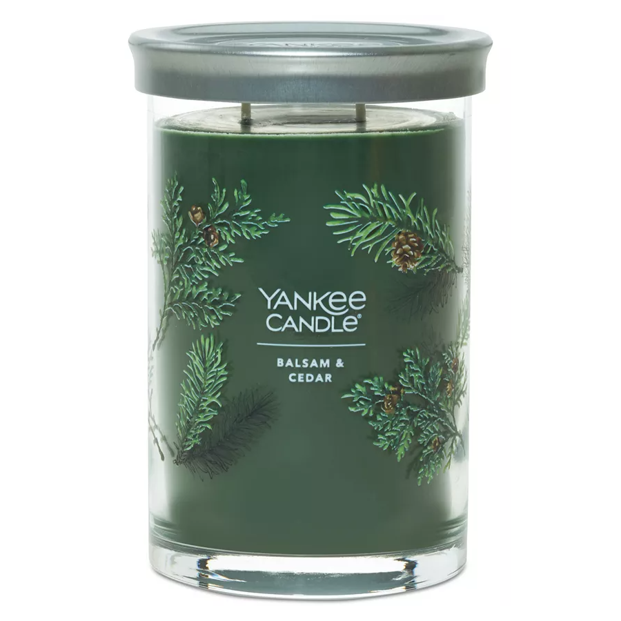 Over 50% Off Yankee Candles at Brad's Deals