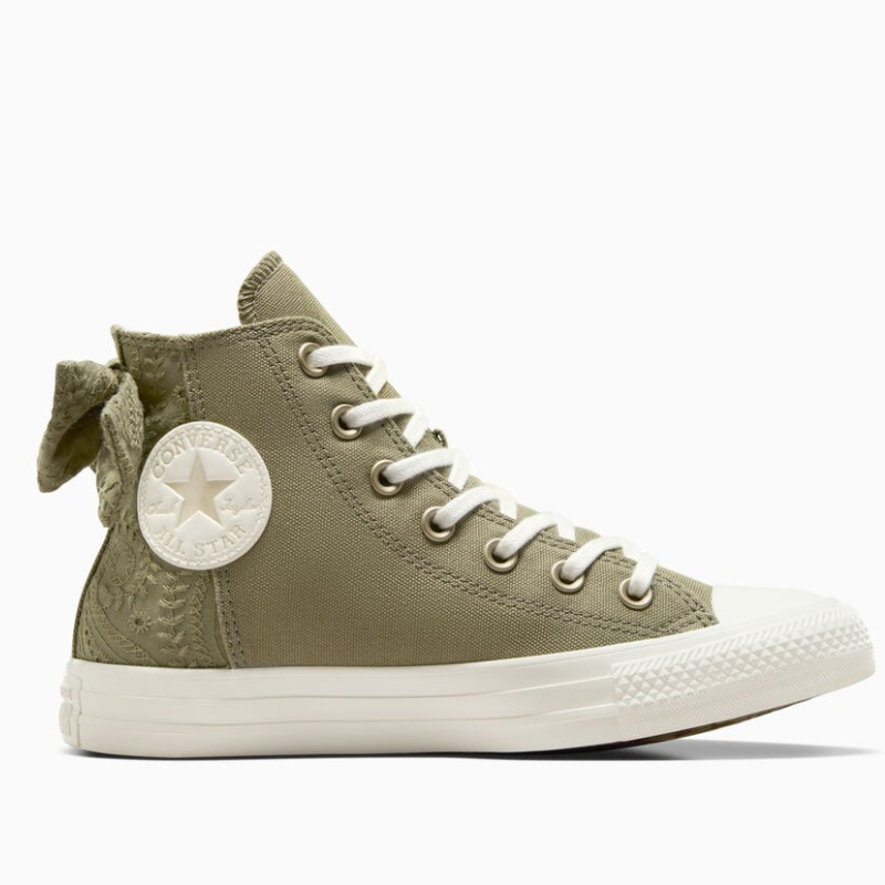 Converse: Extra 40% Off Select Styles at Brad's Deals