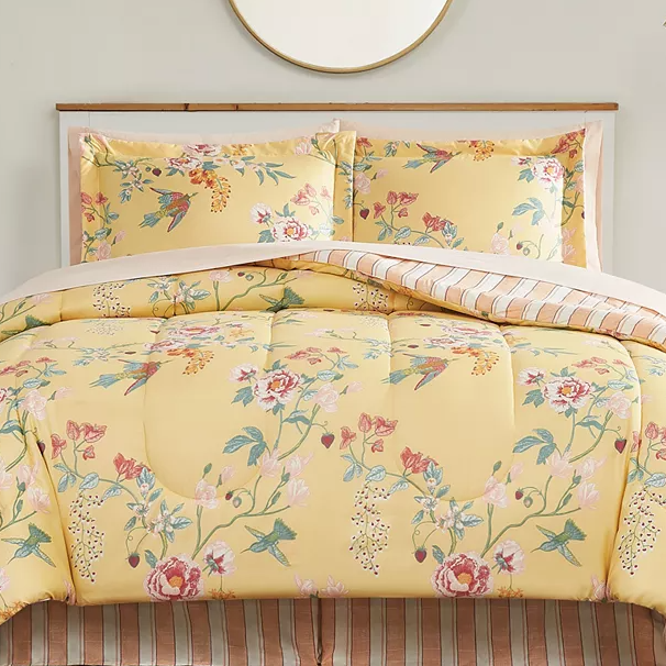 8pc Spring Floral Comforter Set $40 at Brad's Deals