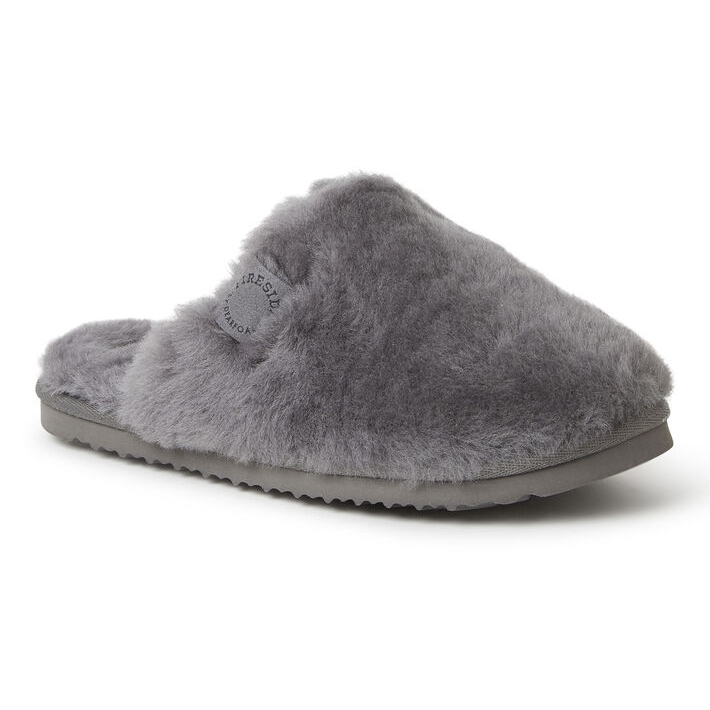 Dearfoams: Extra 40% Off Slippers & More at Brad's Deals