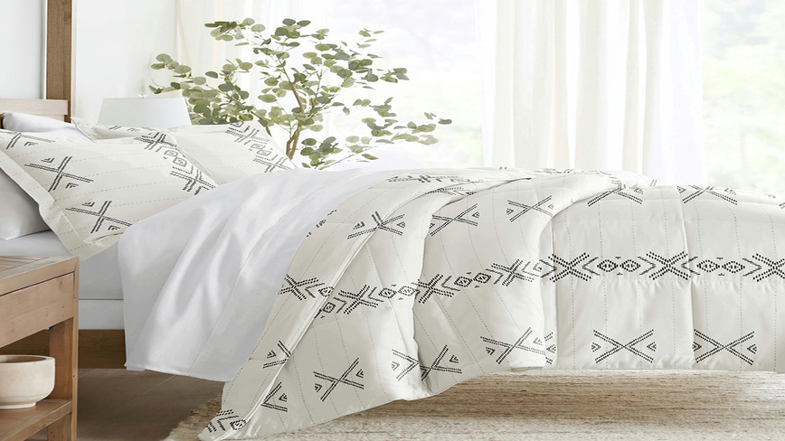 Patterned Comforter Sets from $39 Shipped at Brad's Deals