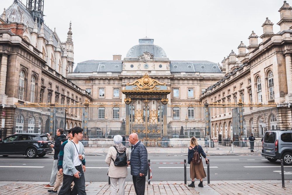 EU “Stop-the-clock” directive enters into force under Omnibus I ...