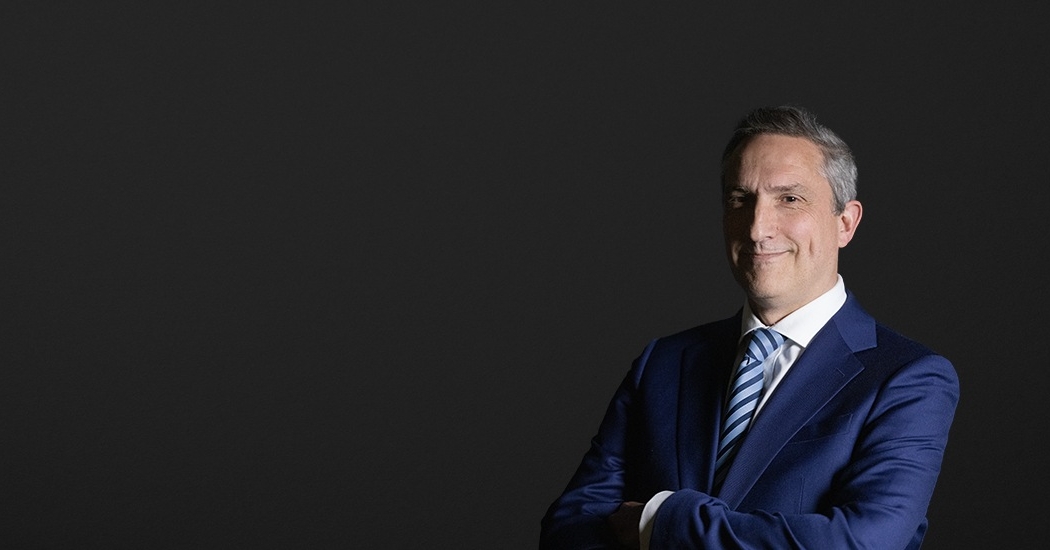 Tim Hewens | Simmons & Simmons