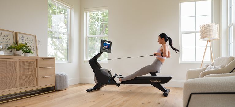How to Use a Rowing Machine Correctly: A Step-by-Step Guide - NordicTrack