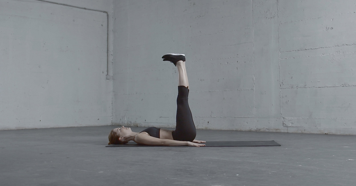 Esercizi di Freeletics: Leg Levers