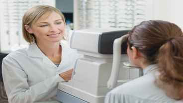 Correcting Presbyopia with Contact Lenses | ACUVUE®
