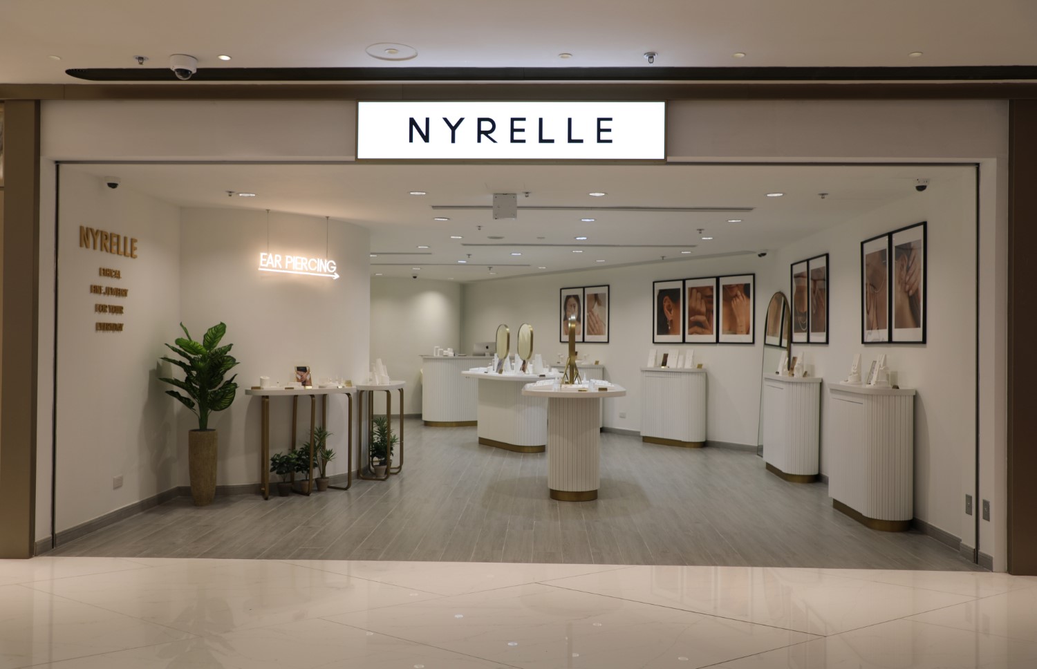 THE SOUTHSIDE I NYRELLE