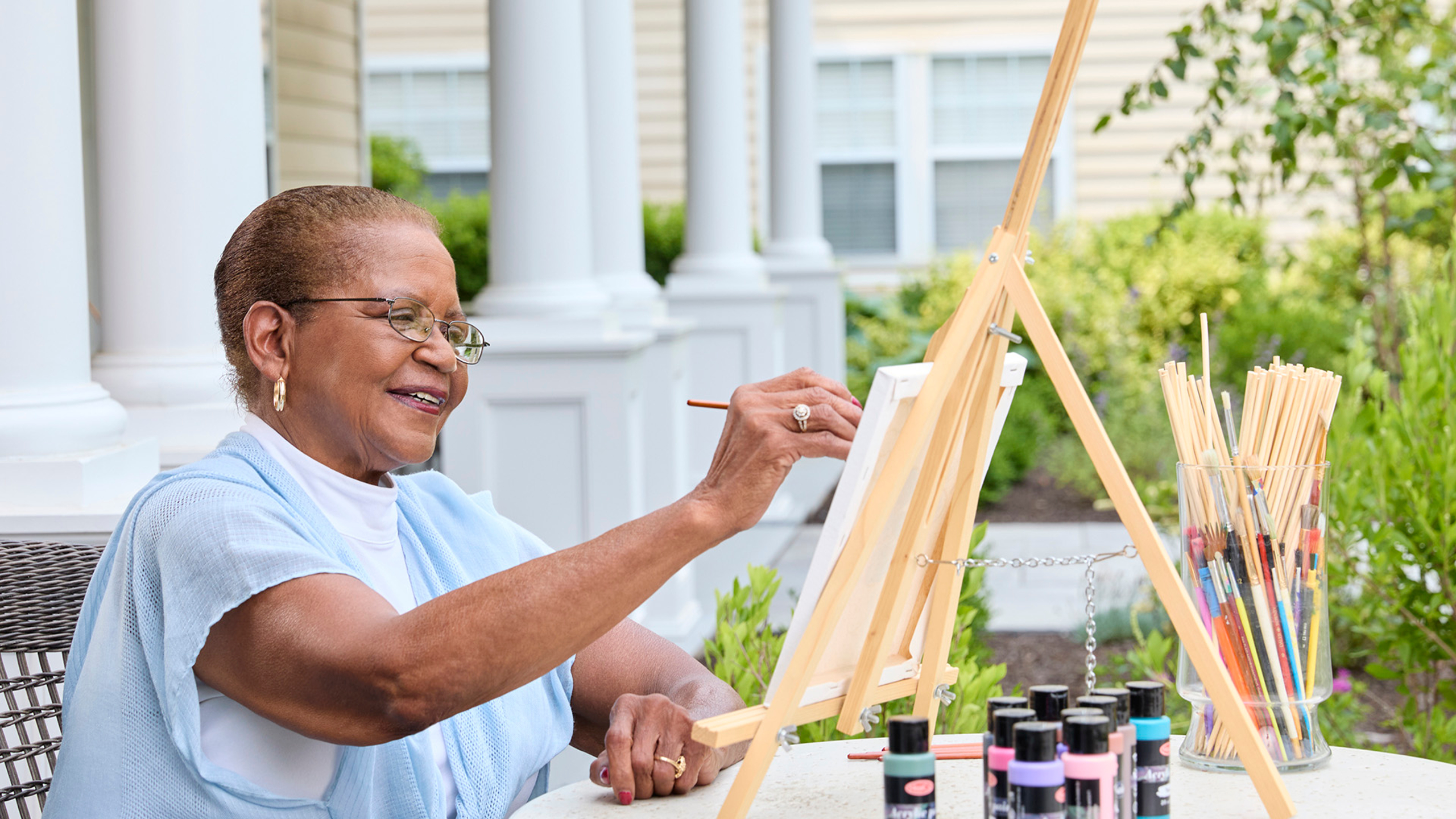 Senior Assisted Living in Trumbull, CT | Monarch Spring Meadows